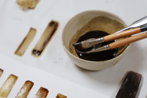 Make Natural Inks & Paints From Plants - kathryndavey.com