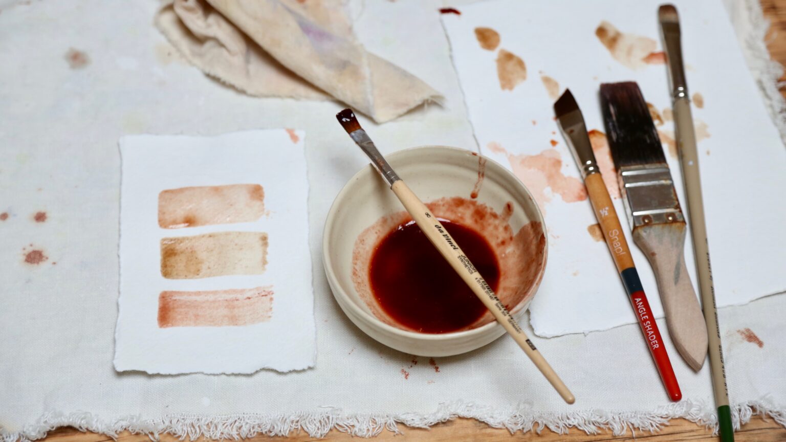 Make Natural Inks & Paints From Plants - kathryndavey.com