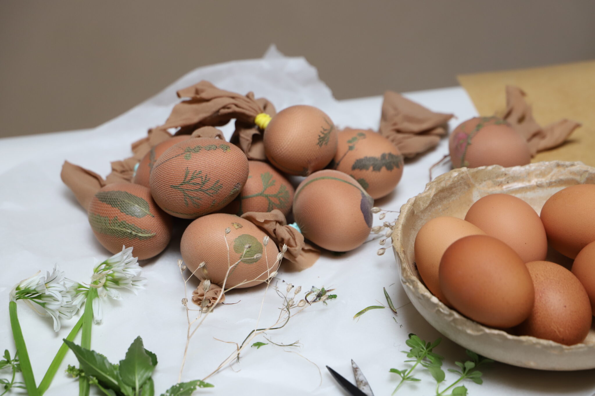 Naturally Dyed + Patterned Easter Eggs - kathryndavey.com
